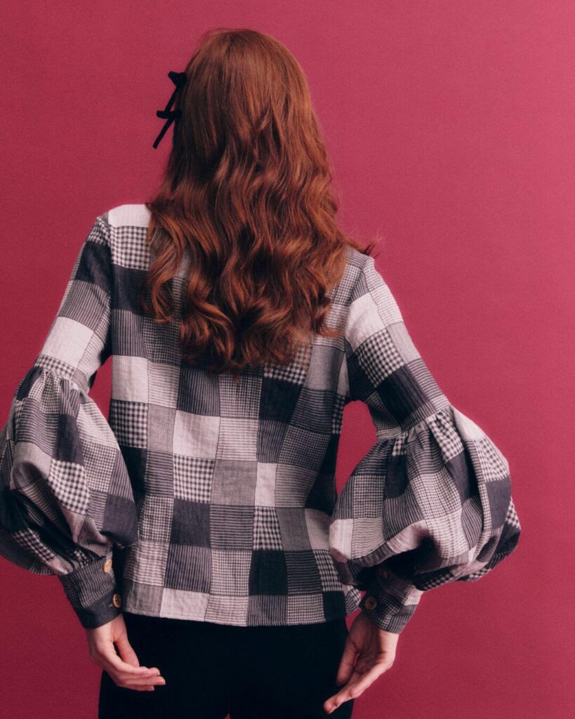 Bell Thea Black - Laganini Studio